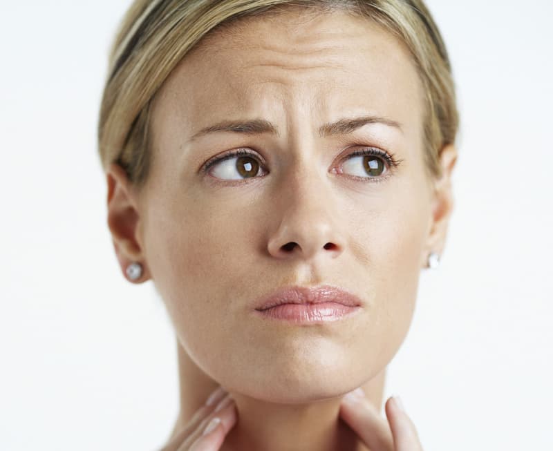 Perlak ucha – przyczyny, objawy, diagnostyka, leczenie perlaka w uchu