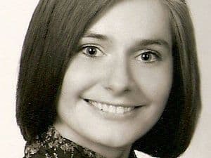 Plamy opadowe (pośmiertne) – po jakim czasie występują i jak wyglądają?