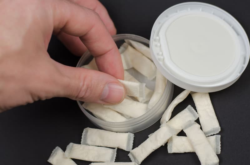 Snus – czym się różni od woreczków nikotynowych i dlaczego nie jest w ...